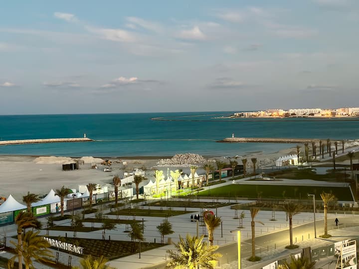 2br: Relax. Refresh. Serene Seas - Bahrain