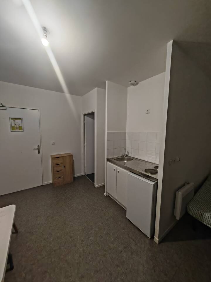Loue Studio Tout éQuipée - Magny-en-Vexin