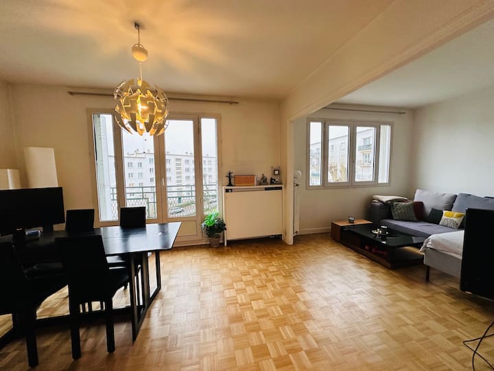 Appartement 70m2 Lumineux Avec Balcon - Garches