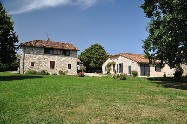 Propriété De Deux Maisons - Département Dordogne