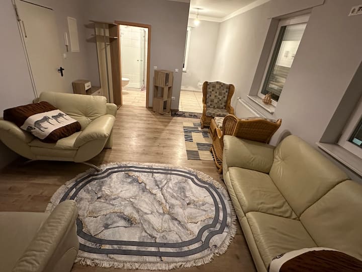 Wohnung 2 In "Zur Little Afrika"
2 Zimmer (35 Qm) - Porta Westfalica