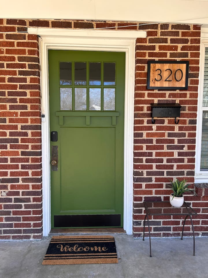 1920s Historic 3-bedroom Craftsman In Hillcrest - Little Rock, AR
