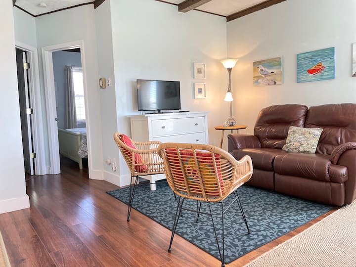 Tides 1 At Stays-by-the-sea: 1 Bedroom Apartment - St. Andrews