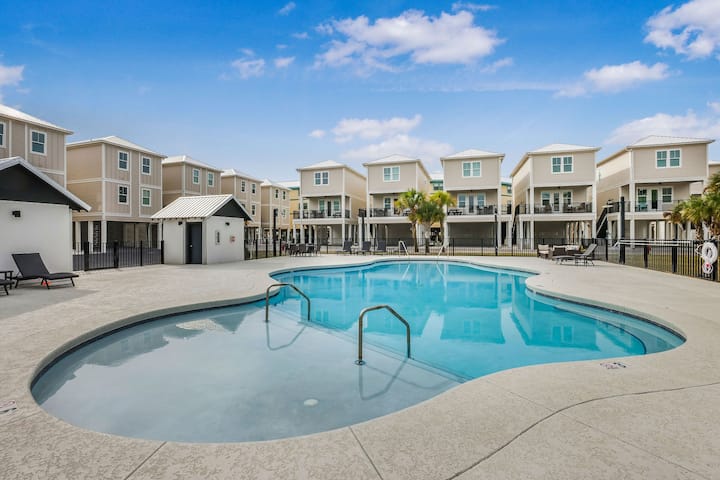 New-pool/gulf & Lagoon Views! Sleeps 12 - Gulf Shores, AL