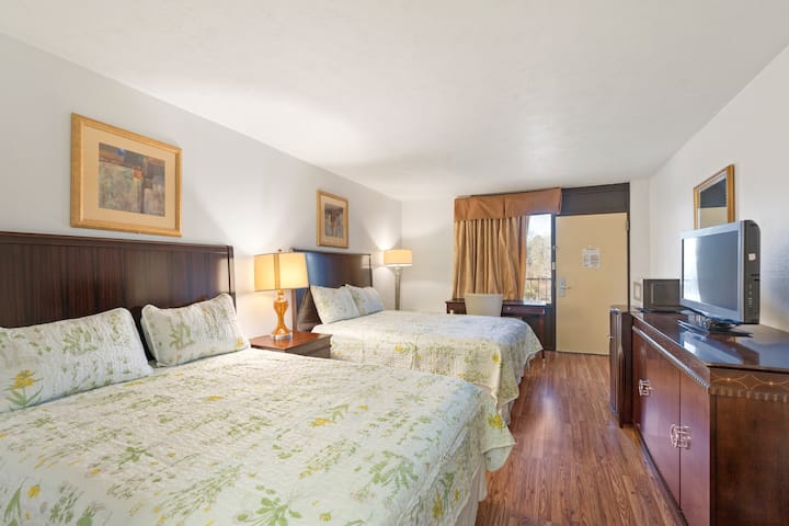 Comfy Affordable Hotel Room Steps To Downtown Sf - Williamsburg, VA