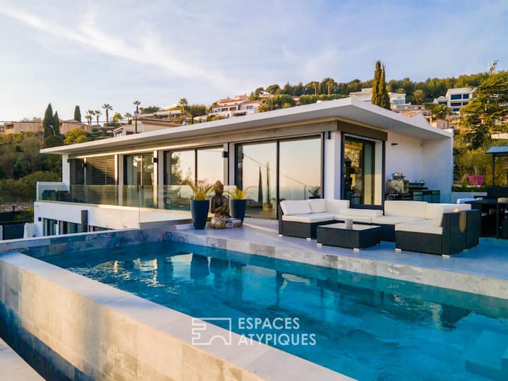 Bandol, Villa Vue Mer De 200 M². - Bandol