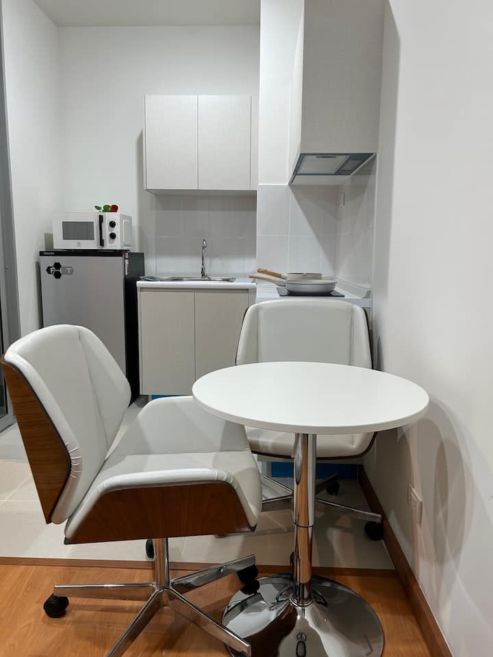 1 Step To Bts Station (E21) 2bedroom With 1kingbed - Thái Lan