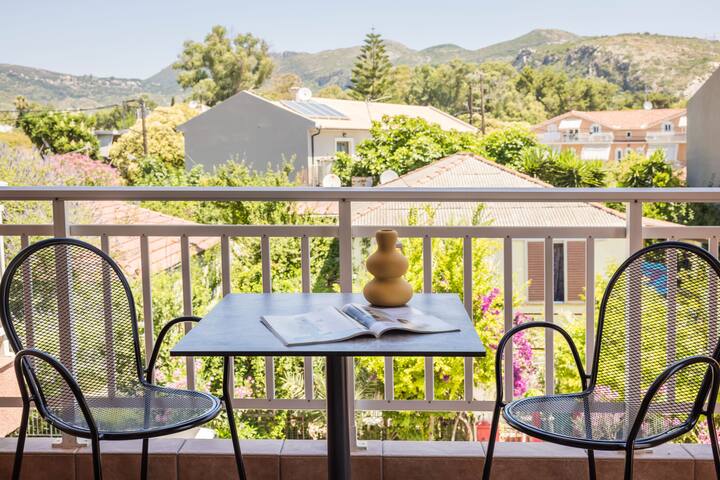 One-bedroom Apartment With Garden View, Rosilion - Katelios
