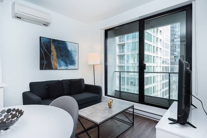 Upscale 2br | Insurance Stays | Near Mcgill - Montreal