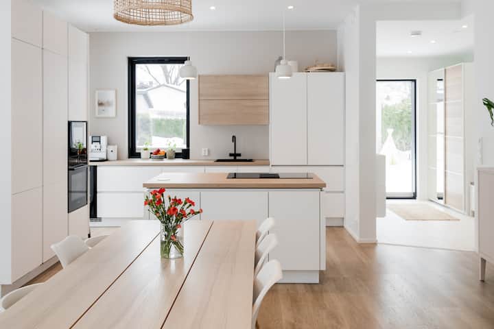 Luksusta Ja Mukavuutta - Moderni Talo Helsingissä - Helsinki