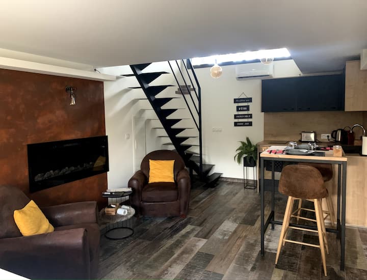 Appartement En Duplex à Istres Avec Petit-déjeuner - Saint-Martin-de-Crau