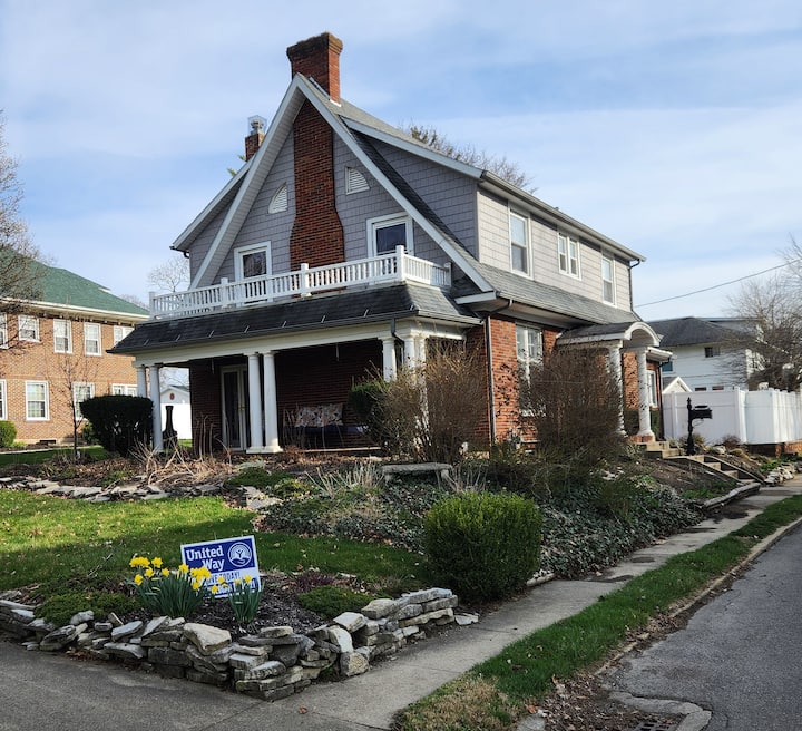 Close To Downtown, Rustic, Cozy, Toasty - Mad River Moutain, OH
