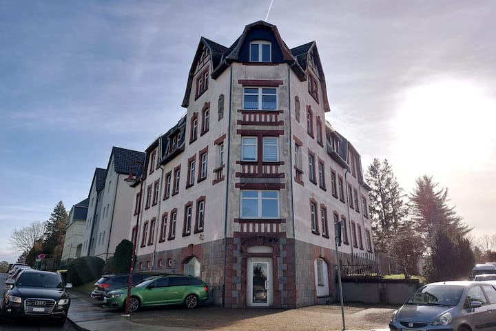Madari Homes - 2br Unterkunft - Limbach-Oberfrohna