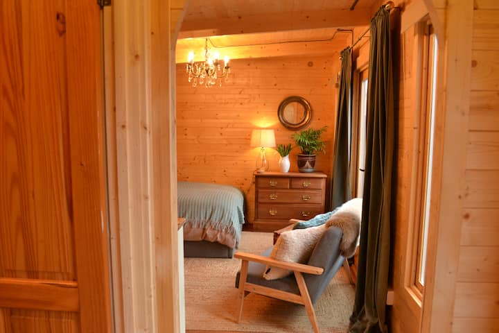 Appleby Cabin - Glastonbury