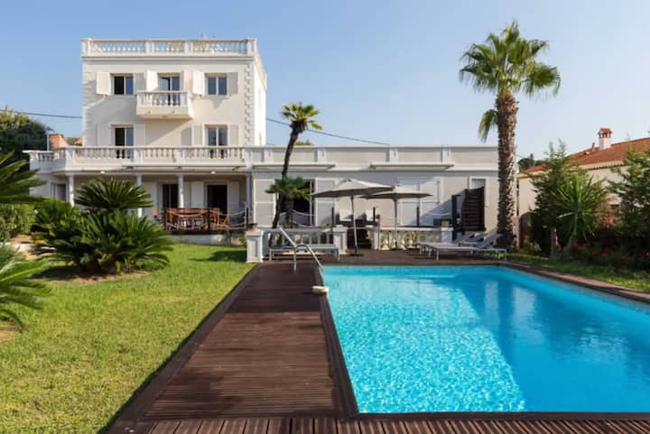 Spacieuse Villa Piscine & Tennis - Antibes