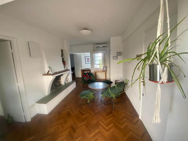 Apartamento Con Terraza - Centro - Montevideo