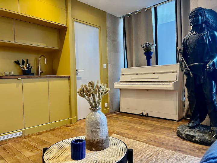 Confortable 4 Pièces Pour 8 Pers Au Cœur De Paris - Nanterre