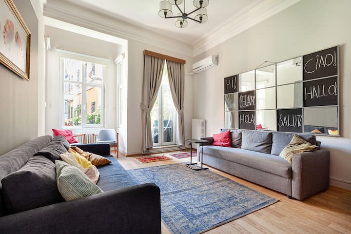 Super Location, Large Apt. - Cihangir