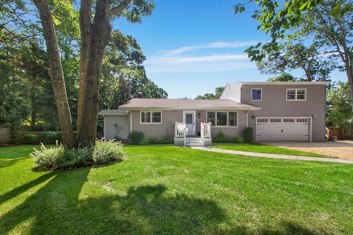 East Hampton Hideaway With Pool - The Hamptons, NY