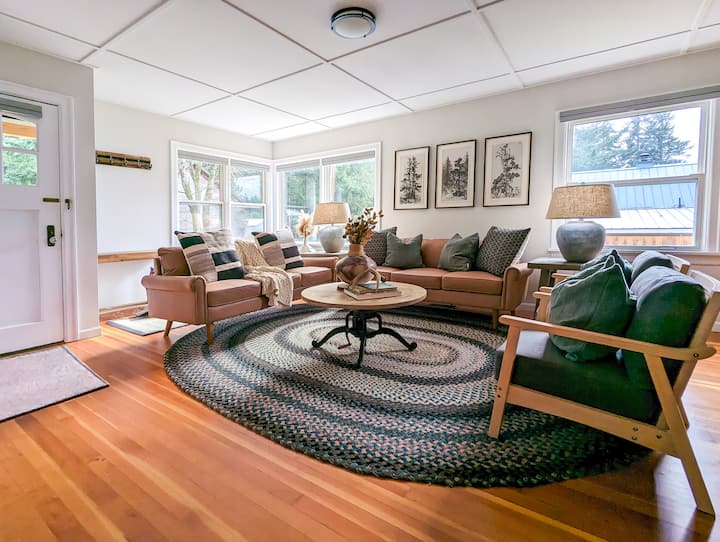 The Willard Mill House - A Forest & River Getaway - Hood River, OR