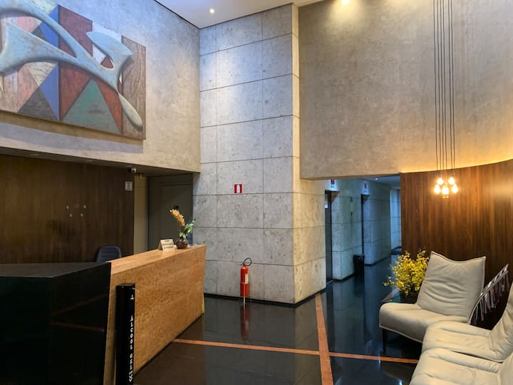 Flat Elegante Com Garagem - Belo Horizonte