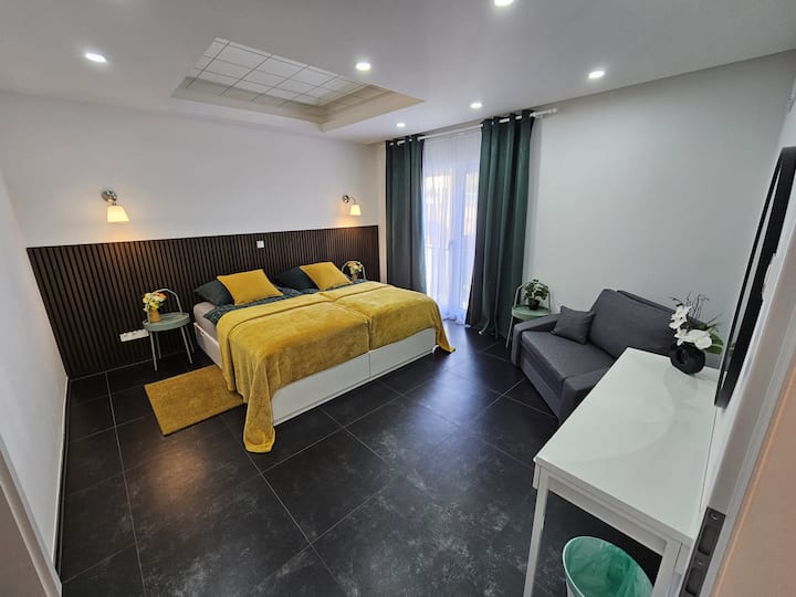 Maisonette 175m²-5 Zimm.,4 Bäder - Saulheim