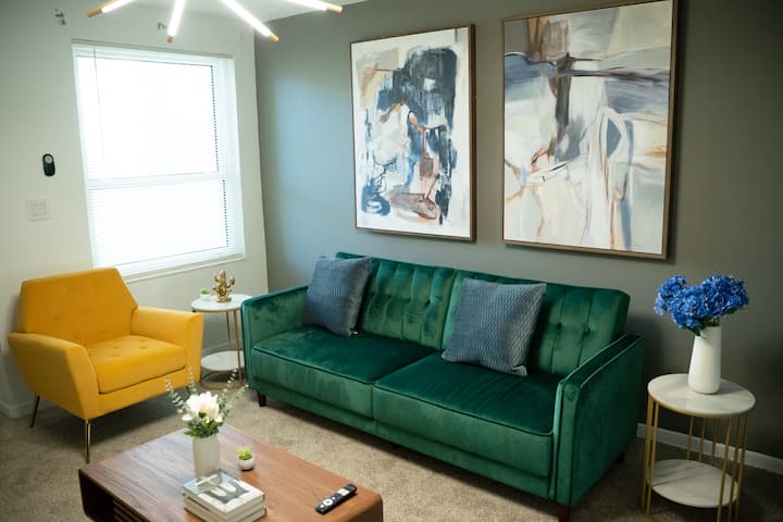 Long Stays Available |  Near Downtown & Beaches - Tampa, FL