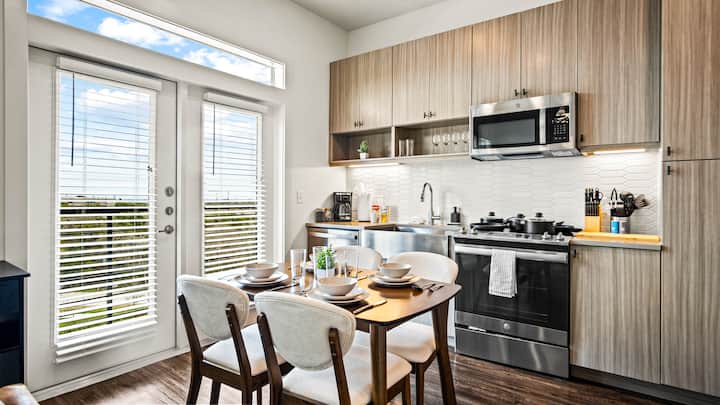 Magnificent New Unit|pool,golf| 10 Min To Downtown - Austin Zoo, Austin