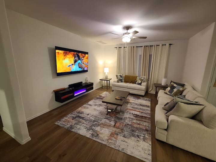 Double Private Rooms - Kyle, TX
