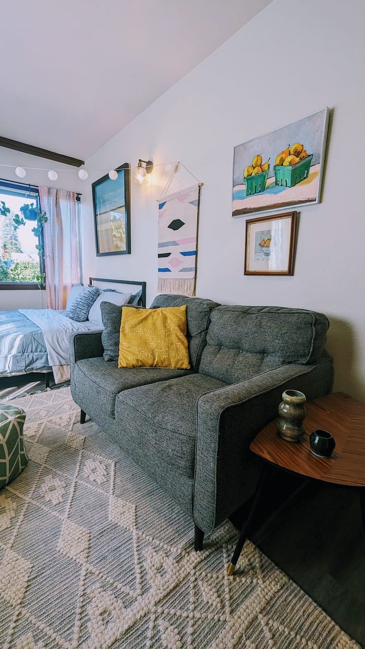 Heart Of Elmwood Steps To Uc Berkeley - Berkeley, CA