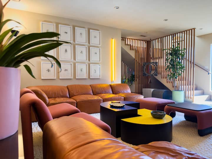 Hip Dreamy Designer Pool House - Pasadena, CA
