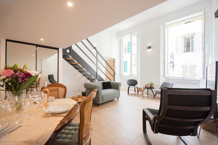 Vieil Antibes Duplex 3 Pièces, 2 Salles De Bain - Antibes