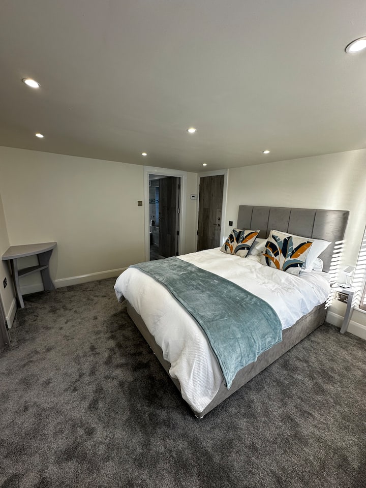 Riverside Seaside Apartment - Littlehampton
