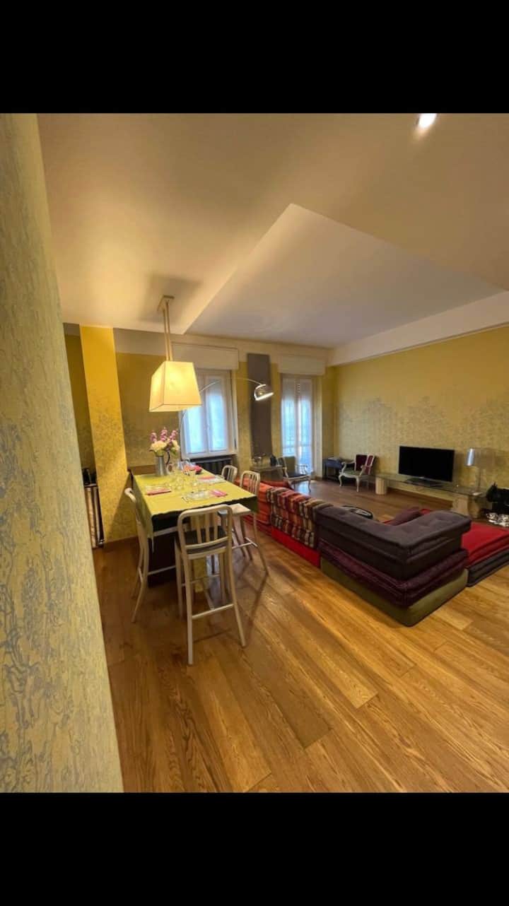 *Duomo • Jacuzzi • Luxury •Design* - ミラノ