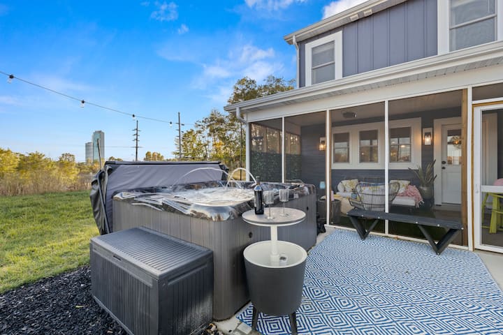 12 Min Walk To Beach|hot Tub|fireplace|chef Exp - Michigan