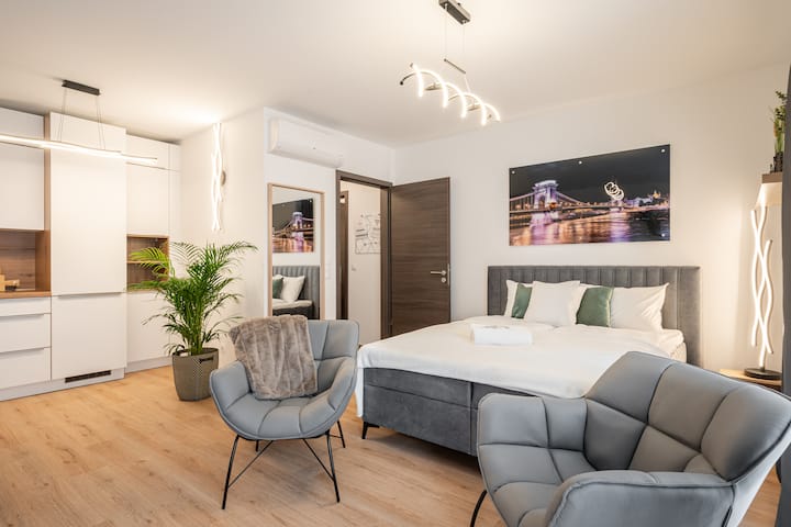 Westend Apartment - Budapest
