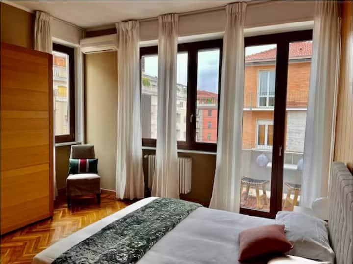 New! The Warm Wood Apartment Lambrate - Milan