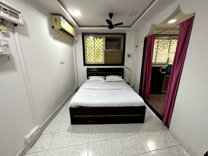 1 Room Kitchen/ Bath Pali Hill - Mumbai