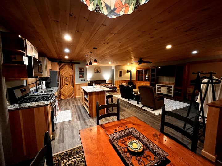 • Sterling Brook Studio • Stowevt • - Stowe, VT