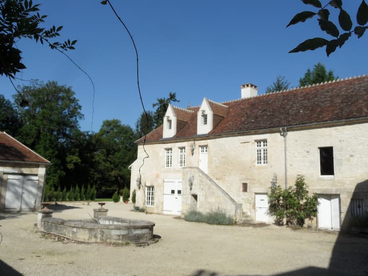 Chambre Voutée Avec Son Sauna - Auxerre