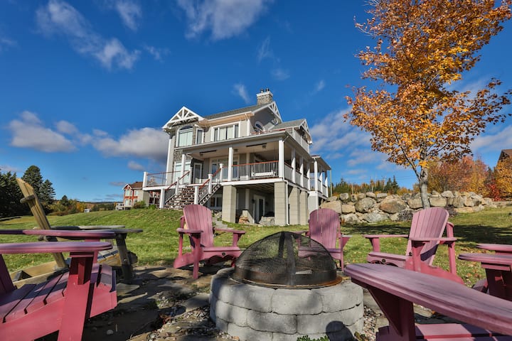 Condo 63: Vue Foyer & Terrasse – Dernier ÉTage - Baie-Saint-Paul