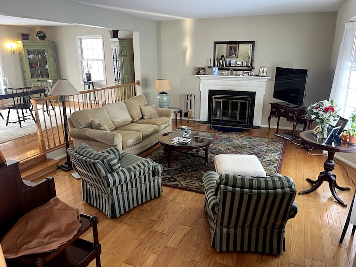 Beautiful Colonial - Bethlehem, PA