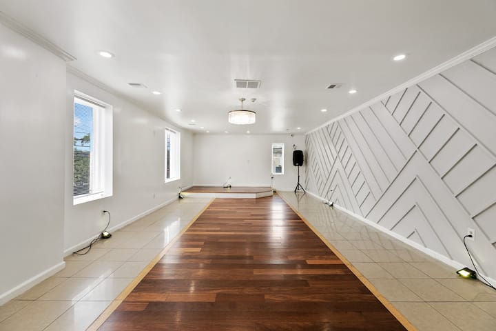 Philly's Intimate Event Rental - Upper Darby, PA