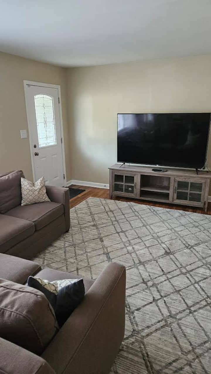 Cozy Atlanta Getaway - Atlanta, GA