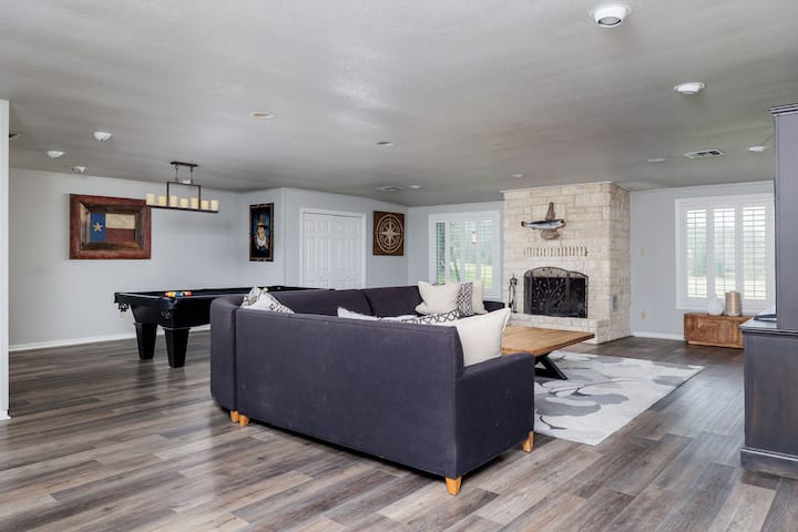 Mill Creek Oasis, Onsite Golf Cart Rental - Salado, TX