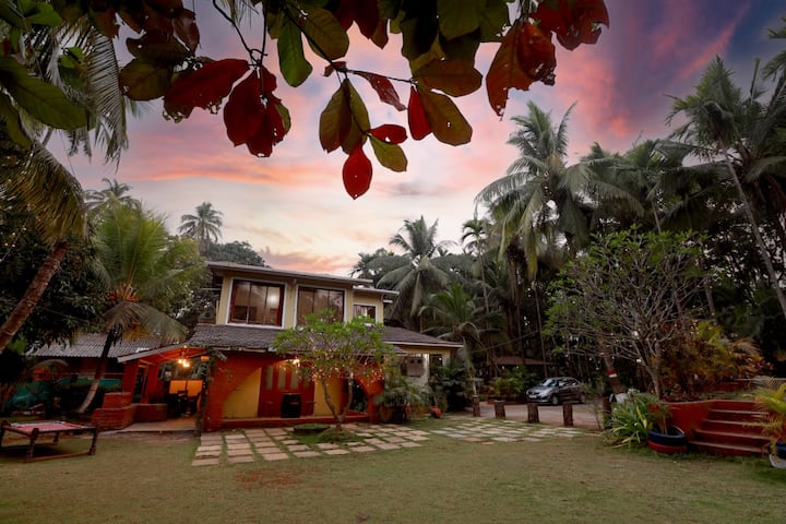 Beautiful Cottage Close To A Beach Near Alibag. - Alibag