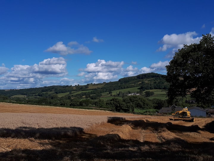 Campervan Parking - No Tents Or Motorhomes - Monmouth