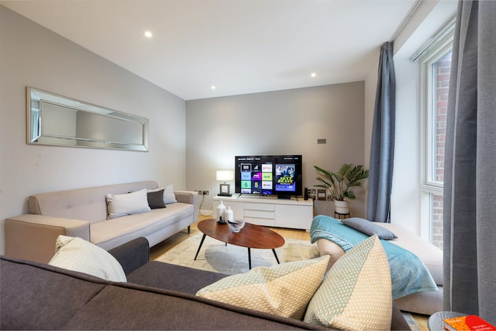 Contemporary Clapham Junction 2 Bed Apartment. - London, UK