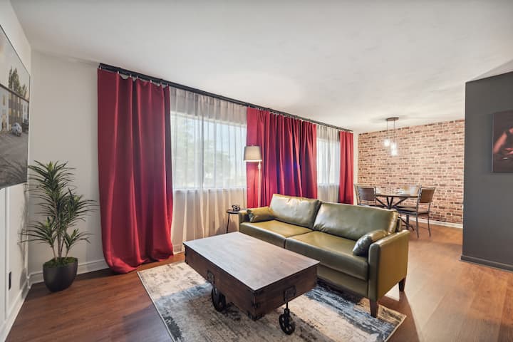 Fairlane #3 I 2 Br 1 Ba - Lansing, MI