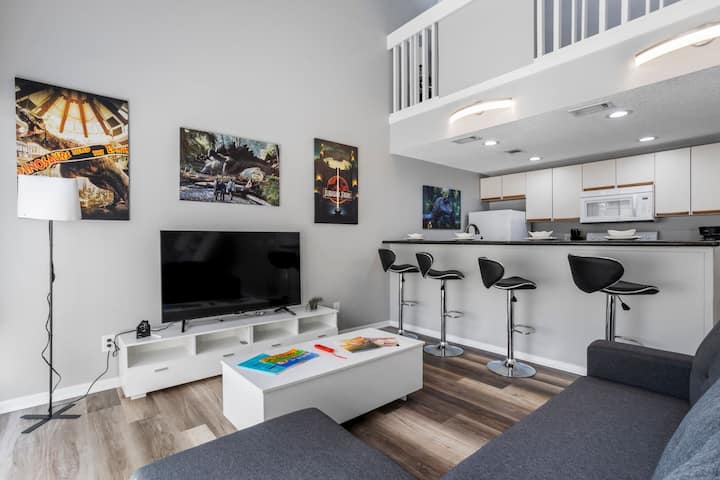 King Bed Well-located Cozy Townhouse Retreat - Oasis Resort, Gulfport